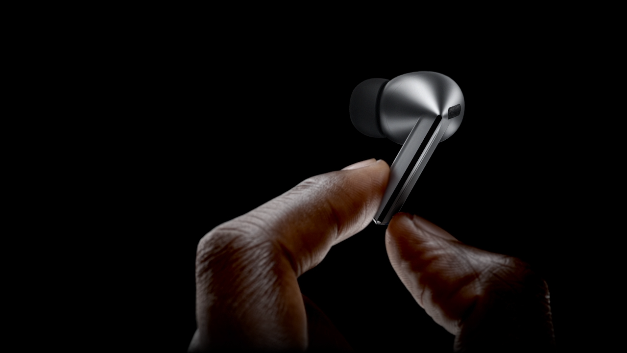 Samsung unveils new earbuds with surprising design 🎧 - TechGriot